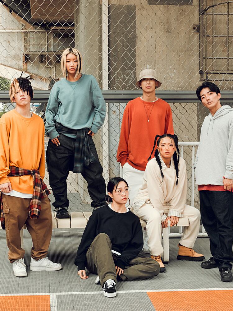 SWEAT COLLECTION 2022 Fall / Winter | WOMEN | UNIQLO TH